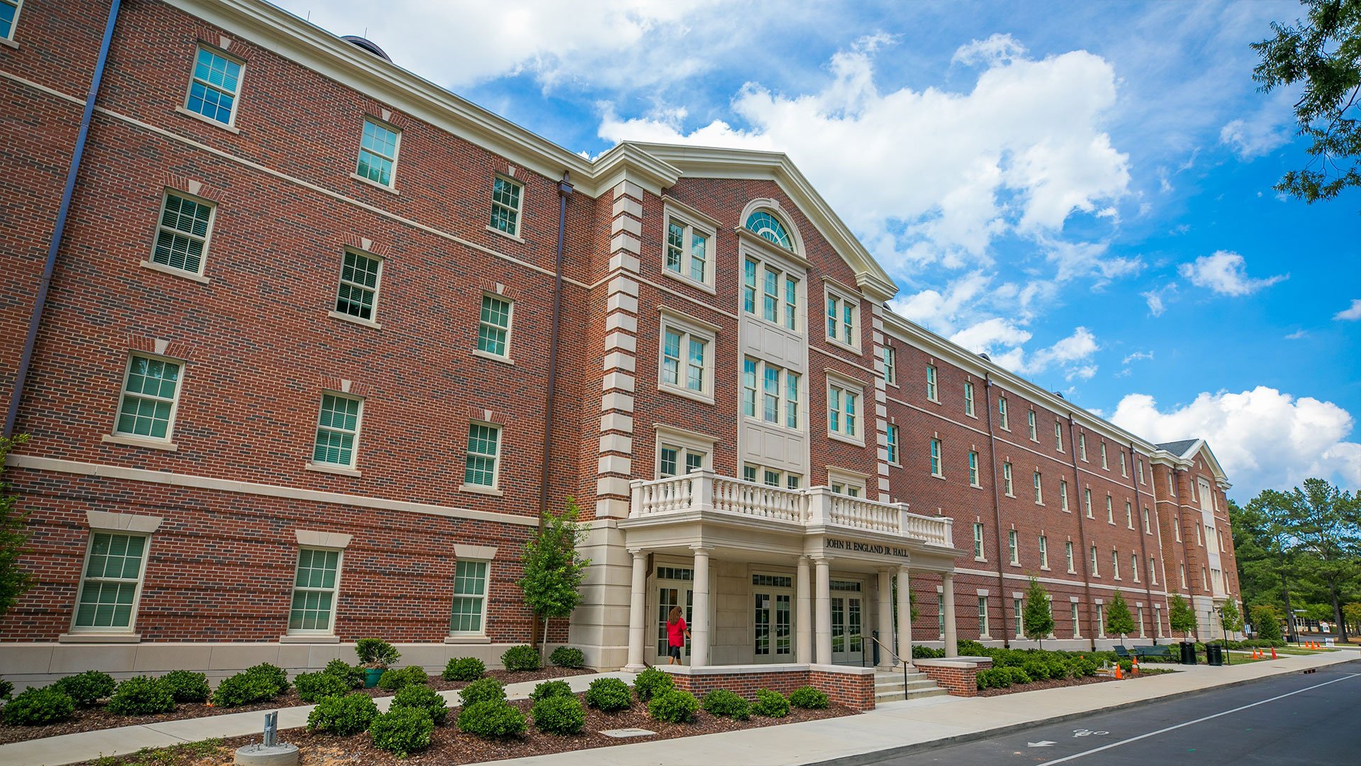 University of Alabama - England Single - Barnes Creative Studios