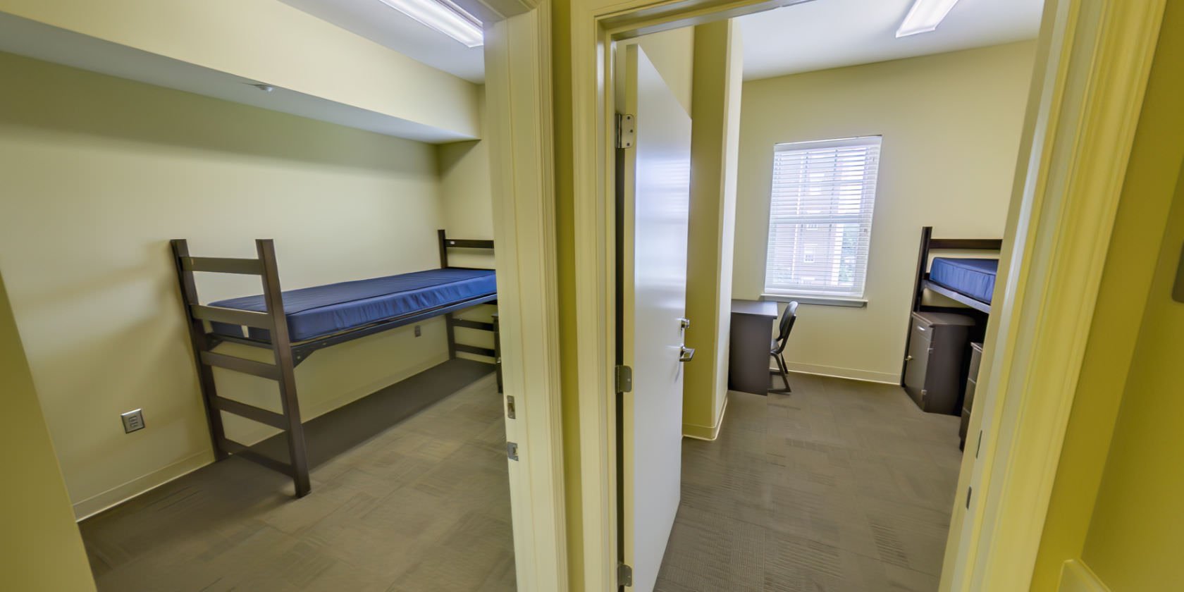 University of Alabama - Presidential II - 2-BR Suite - Barnes Creative Studios