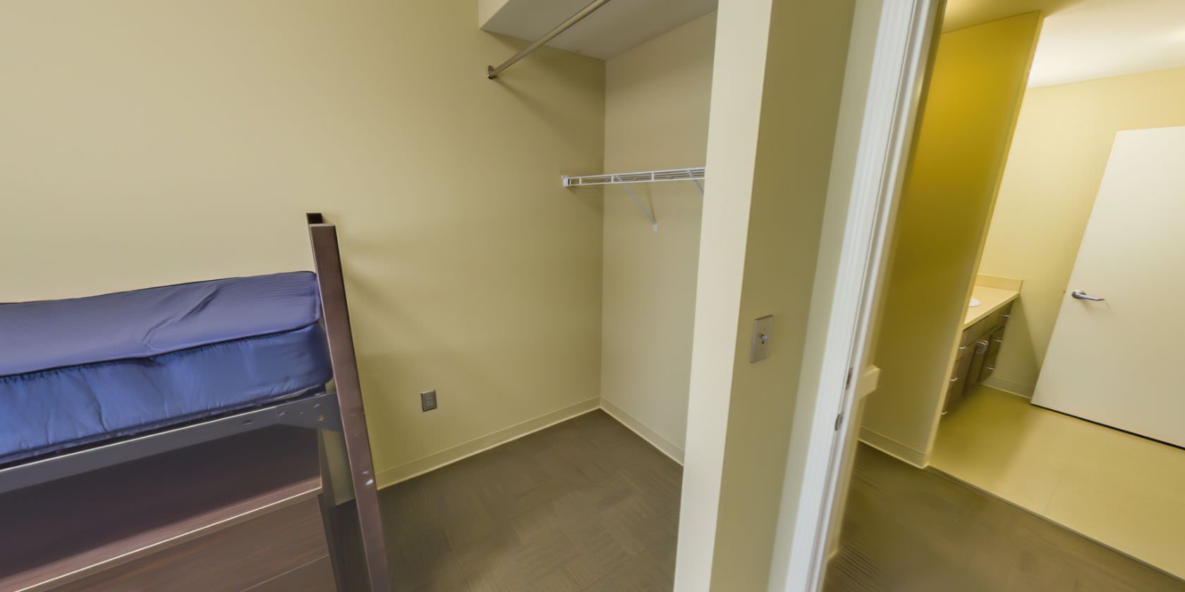 University of Alabama - Presidential II - 2-BR Suite - Barnes Creative Studios