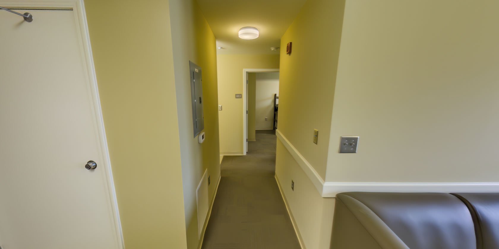 University of Alabama - Presidential II - 2-BR Suite - Barnes Creative Studios