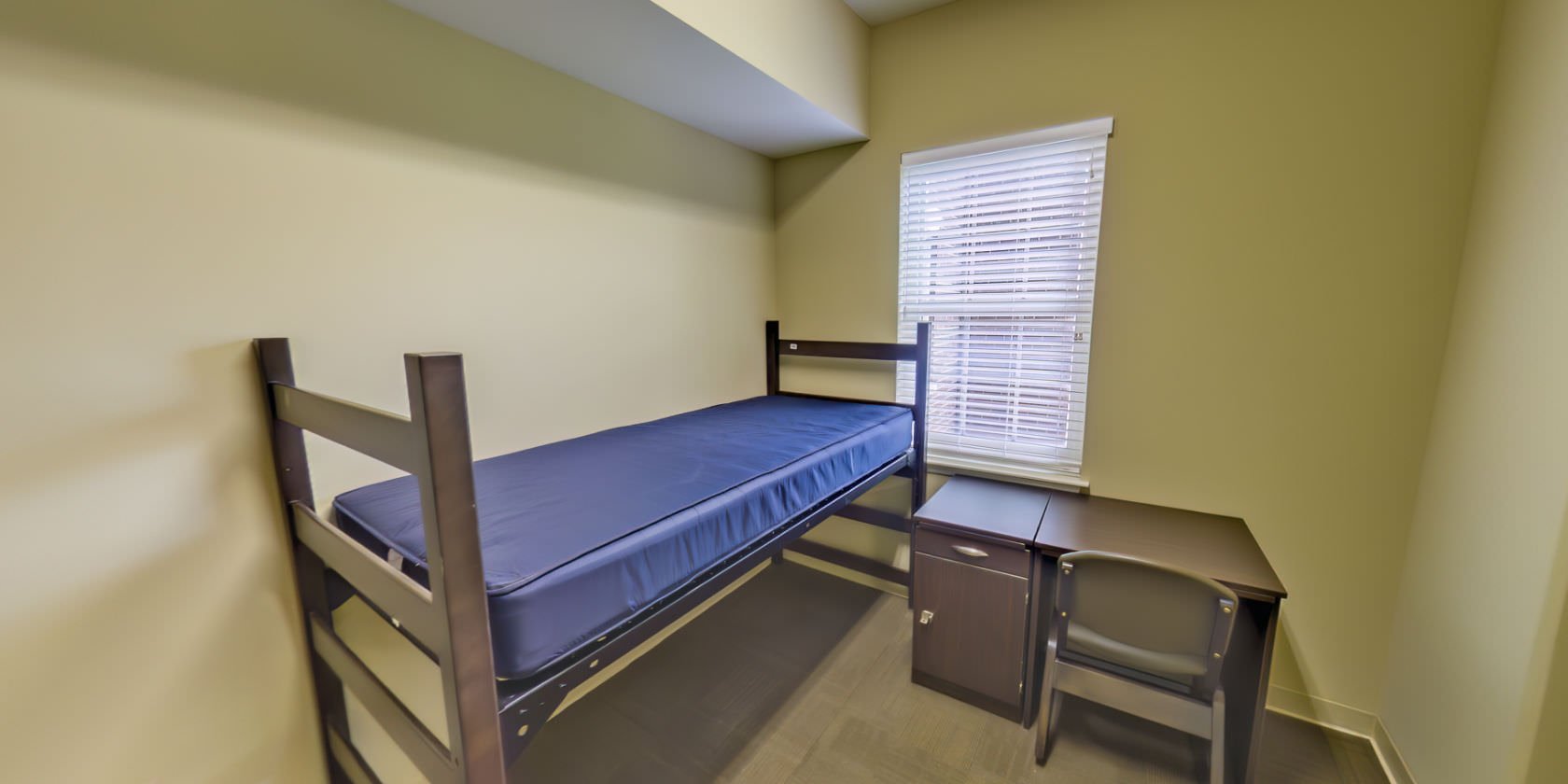 University of Alabama - Presidential II - 2-BR Suite - Barnes Creative Studios