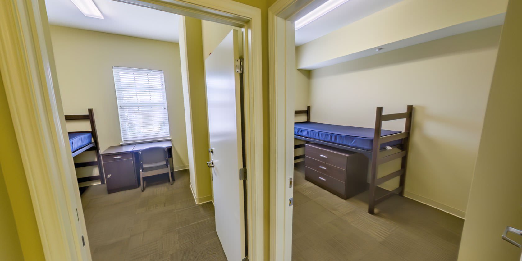 University of Alabama - Presidential II - 4-BR Suite - Barnes Creative Studios