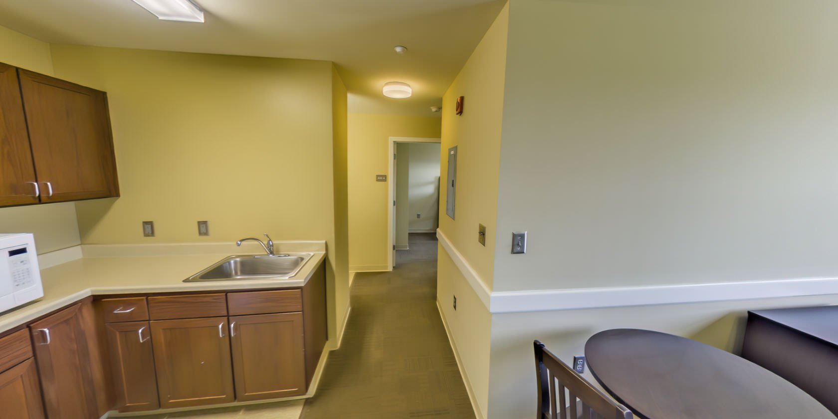 University of Alabama - Presidential II - 4-BR Suite - Barnes Creative Studios