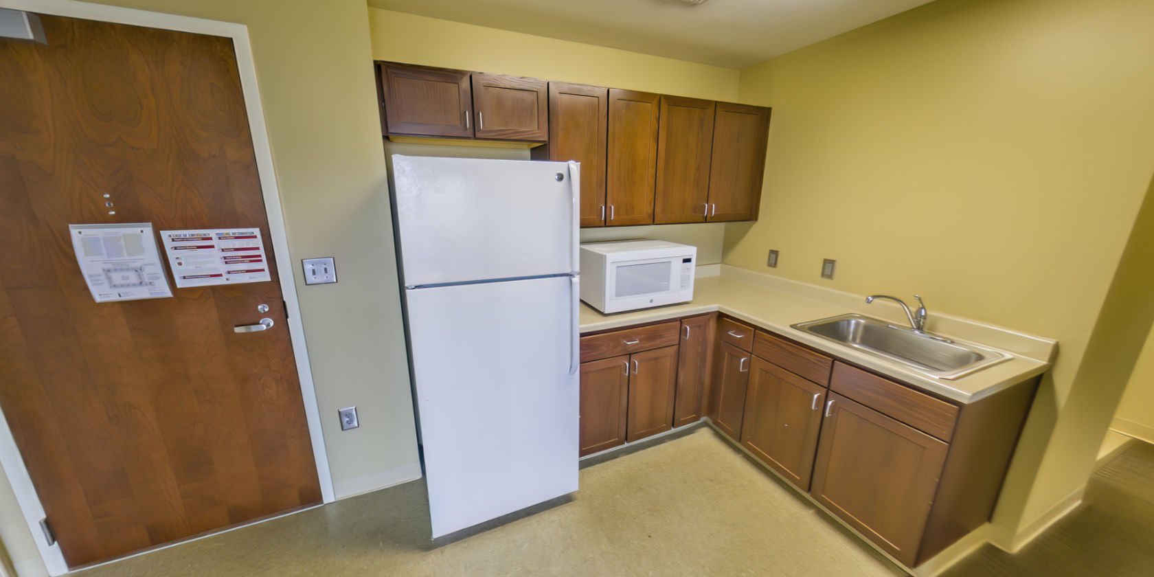 University of Alabama - Presidential II - 4-BR Suite - Barnes Creative Studios