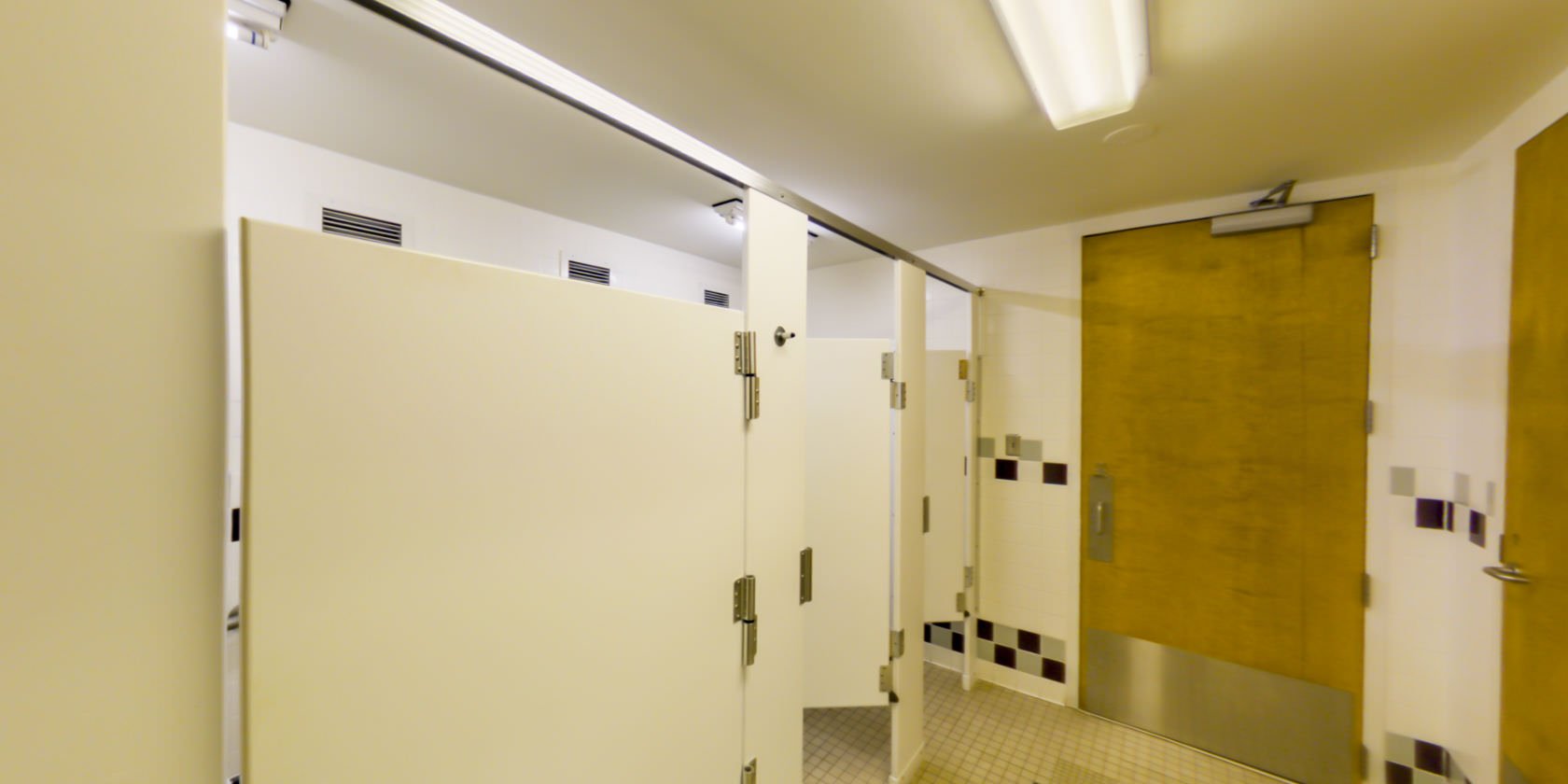 University of Alabama - Parham 2-Person Suite-B - Barnes Creative Studios