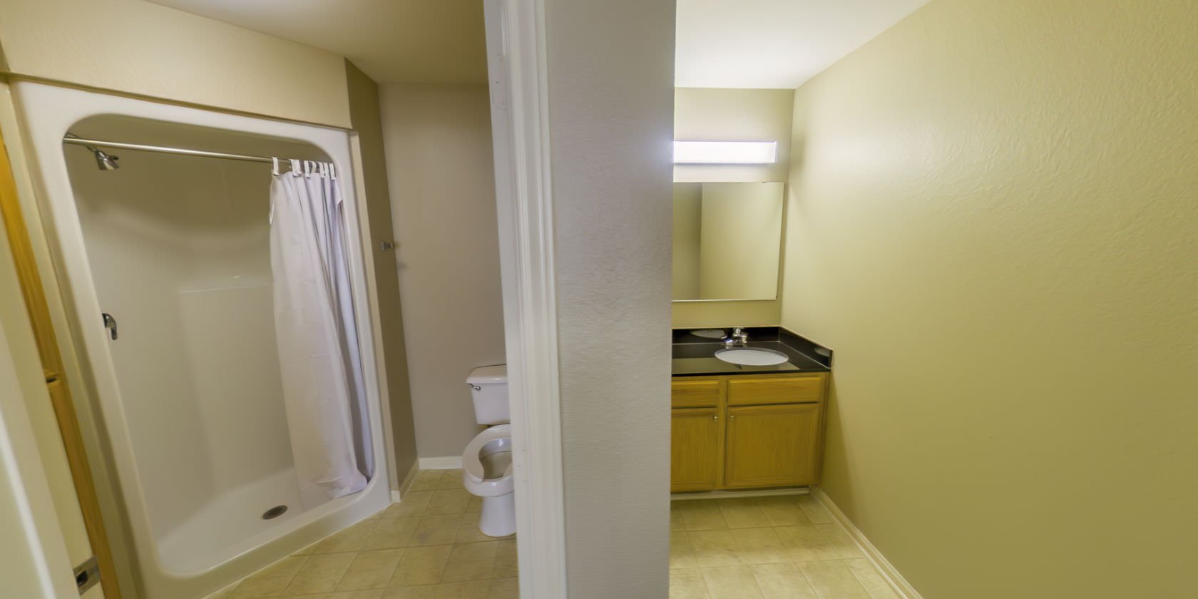 University of Alabama - Lakeside 4 BR Suite - Barnes Creative Studios