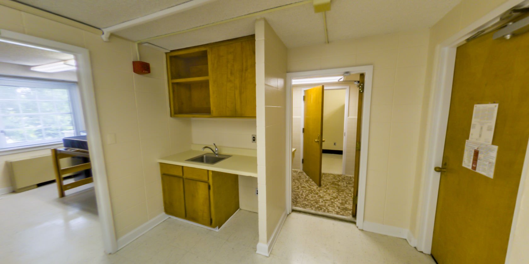 University of Alabama - Parham 3 Person Suite - Barnes Creative Studios