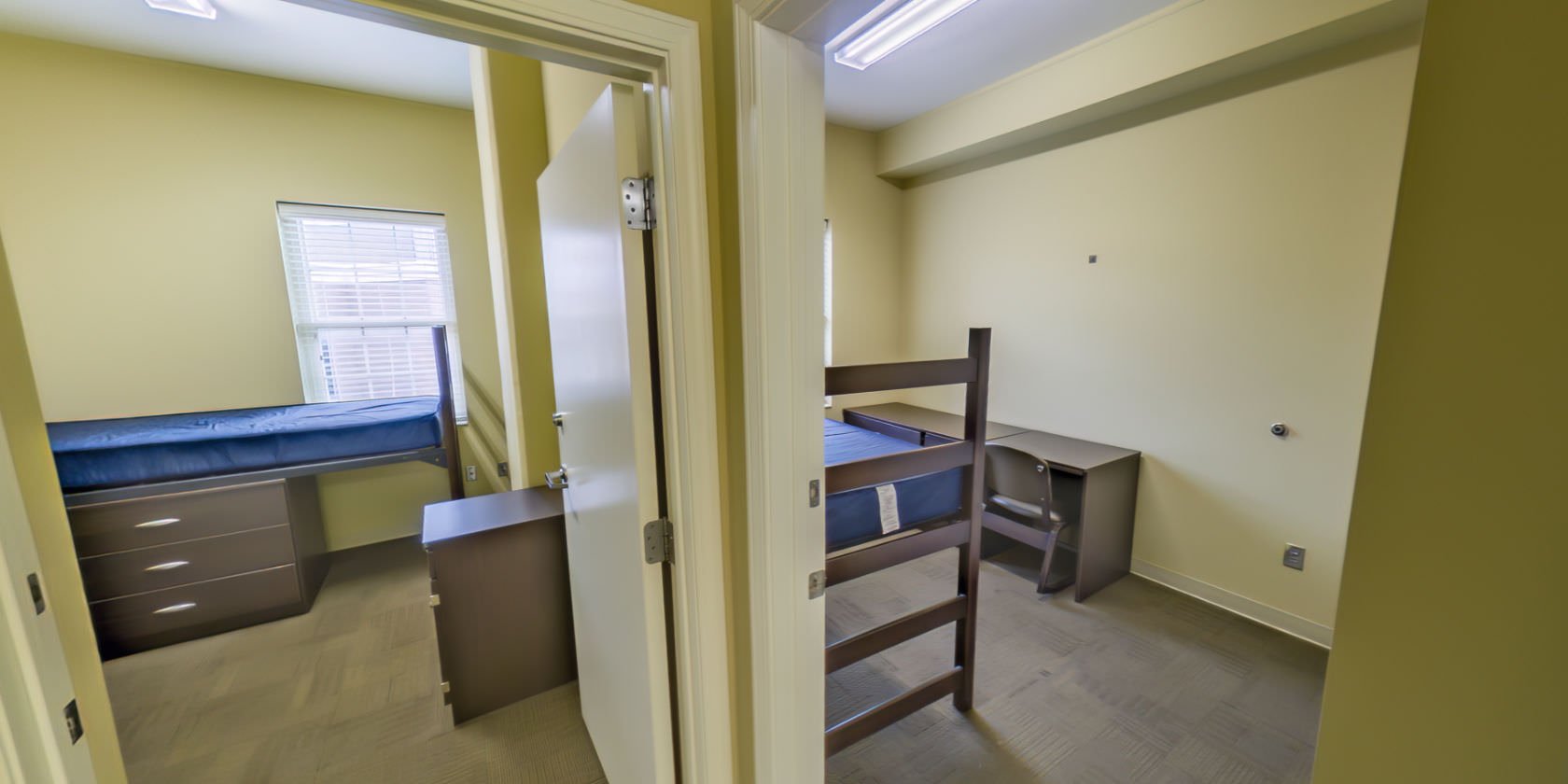 University of Alabama - Presidential I - 4-BR Suite - Barnes Creative Studios