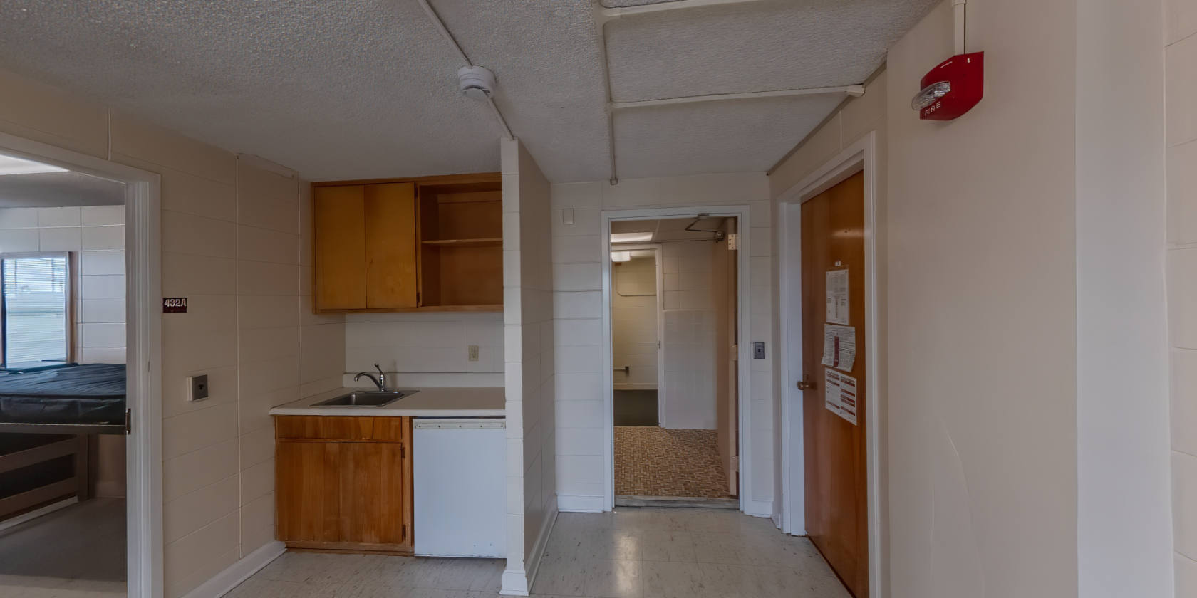 University of Alabama - Burke 4-Person Suite-B - Barnes Creative Studios