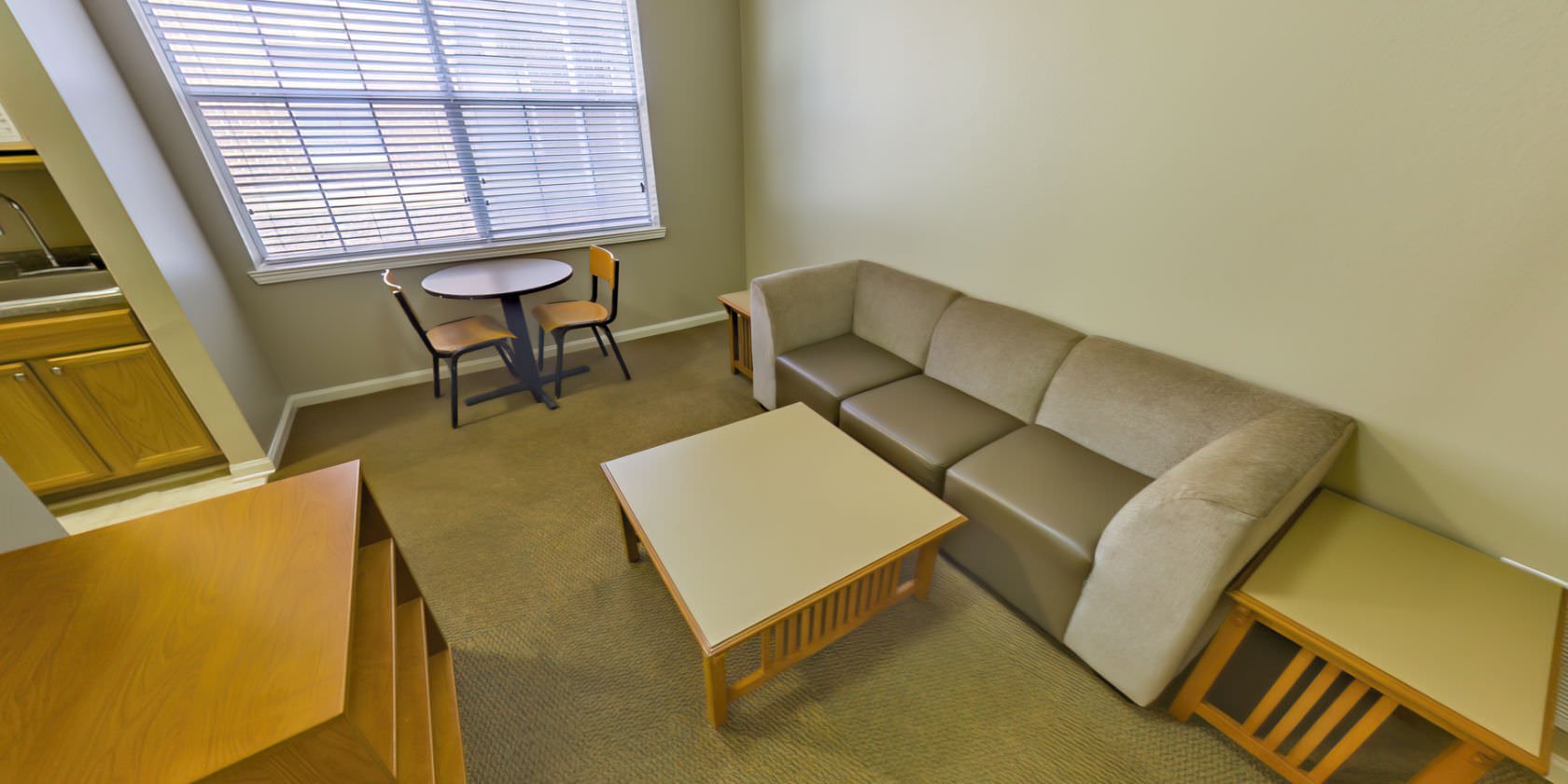 University of Alabama - Lakeside 2 BR Suite - Barnes Creative Studios