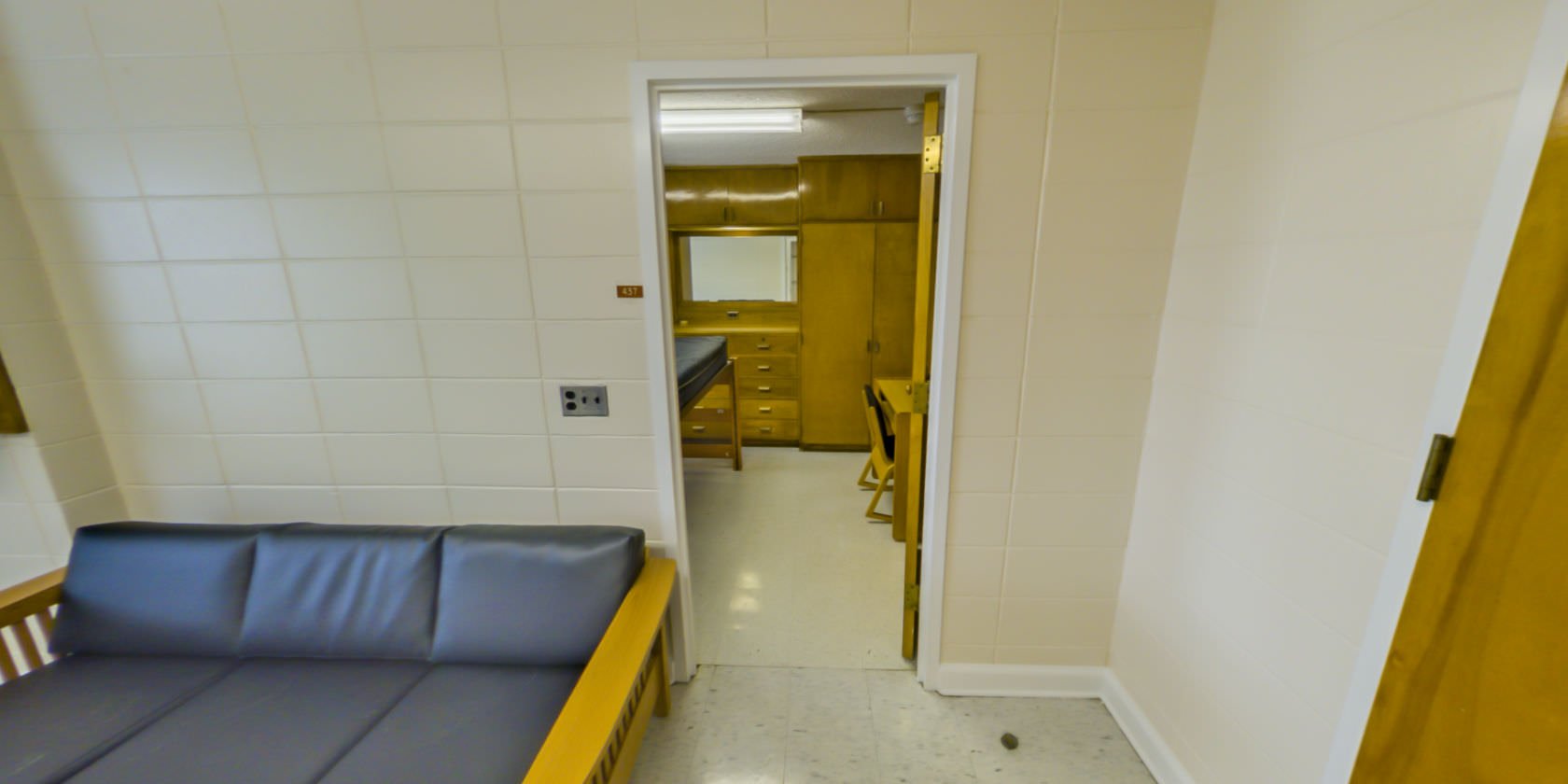 University of Alabama - Burke 3 Person Suite - Barnes Creative Studios