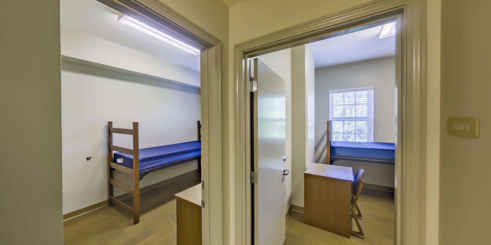 University of Alabama - Ridgecrest South 4 BR Suite - Barnes Creative Studios