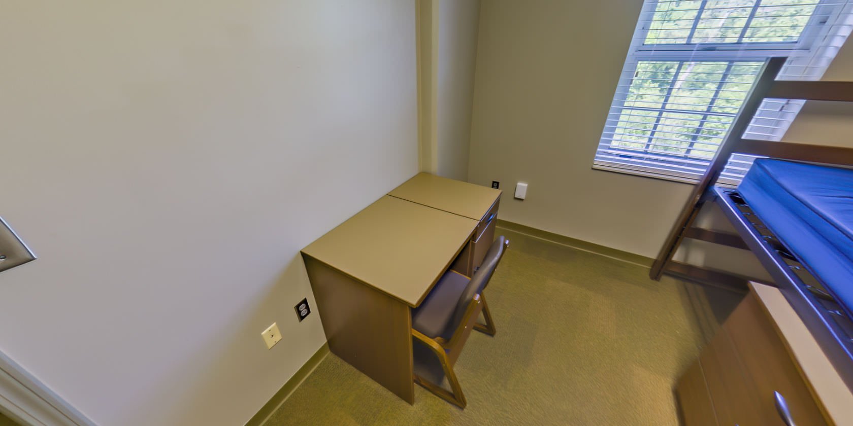 University of Alabama - Ridgecrest South 4 BR Suite - Barnes Creative Studios